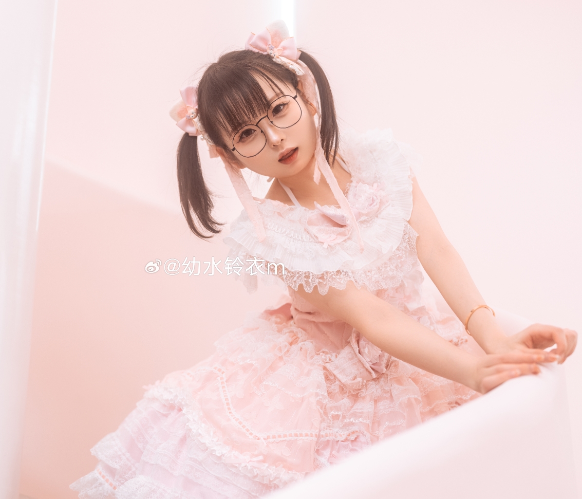 幼水铃衣写真合集下载｜可爱萝莉系Coser写真全集与私房作品 – PBS色彩世界
